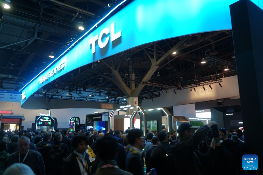 TCL e Hisense desafiam Samsung na CES 2024 | China2Brazil