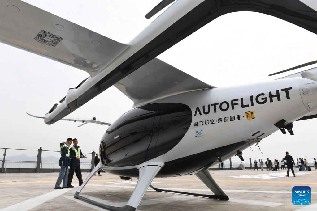 Autoflight da China faz a primeira venda mundial de táxi aéreo elétrico ...